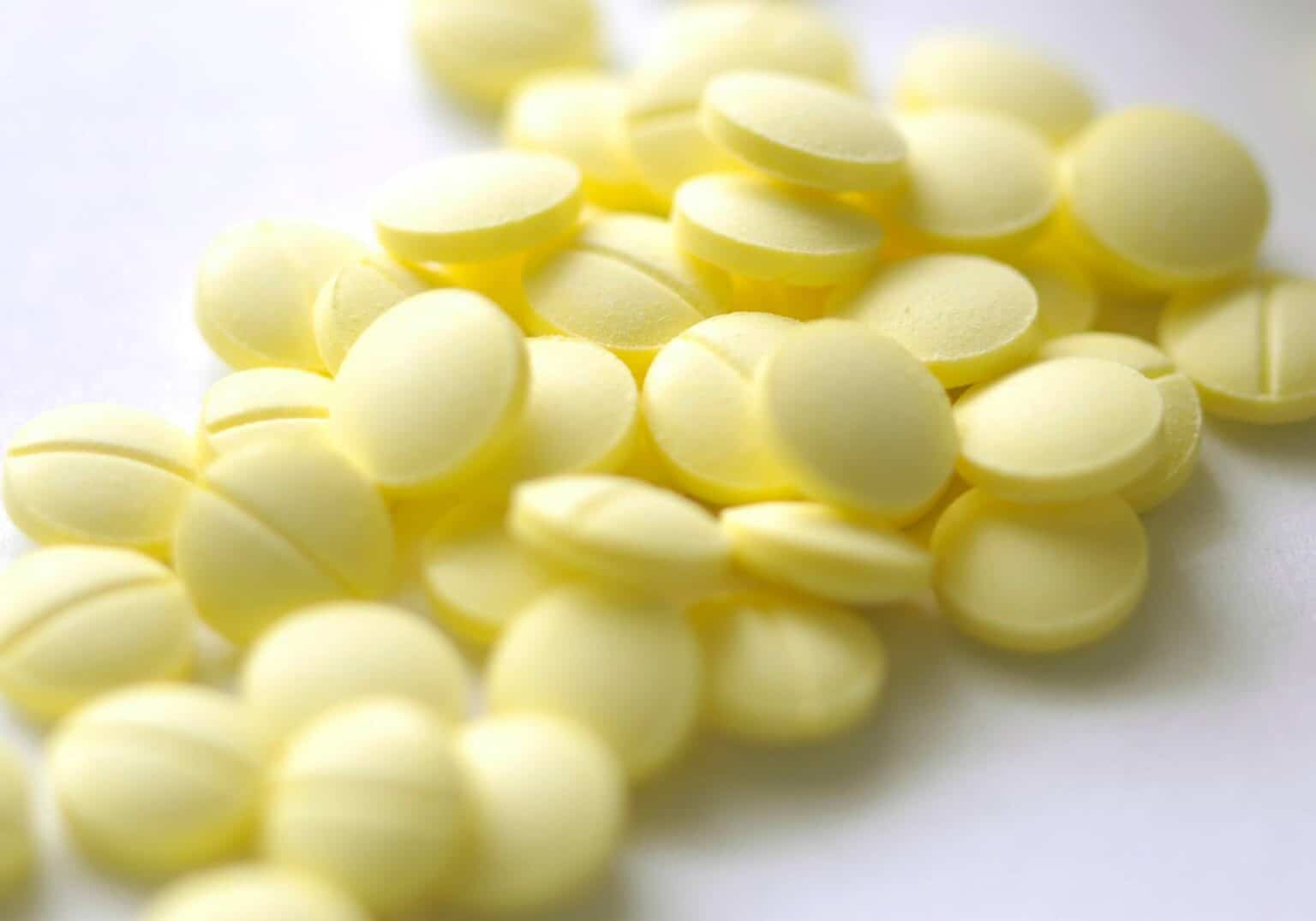 Teva 832 Yellow Pill: What it is, Side Effects & Interactions