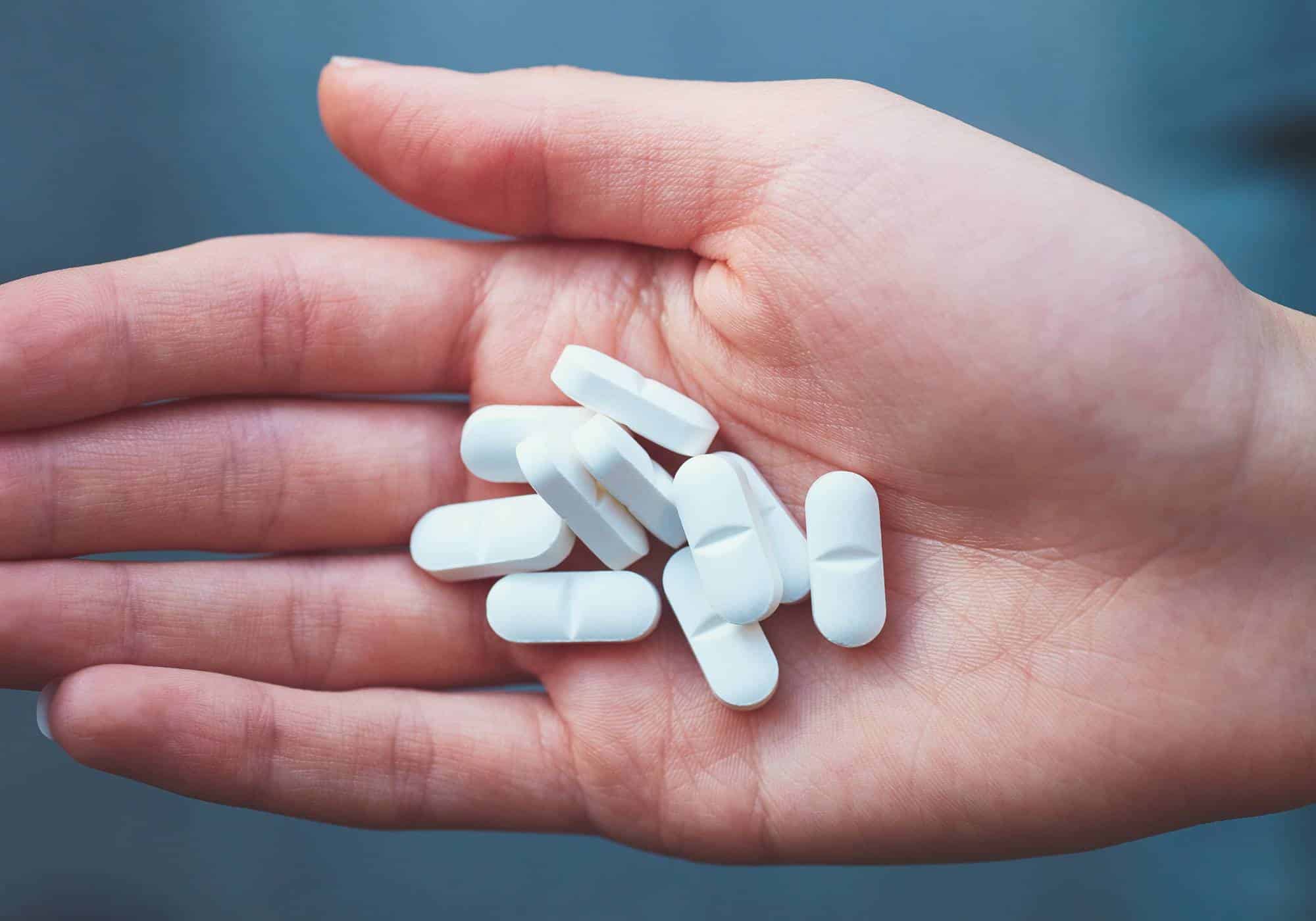 What is the M366 White Pill: Uses, Side Effects, & Risks