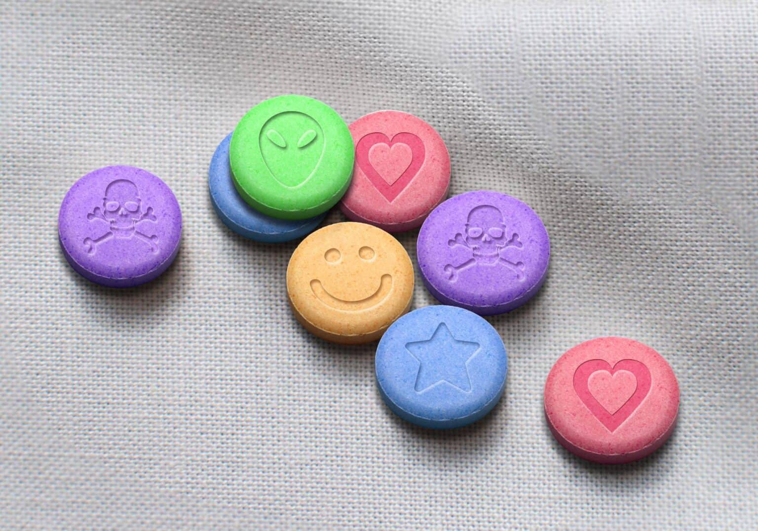 What Is the Difference Between MDMA and MDA?